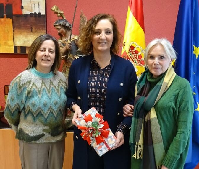 Amaya Azcona, Directora General de Fundación REDMADRE, visitó el ...